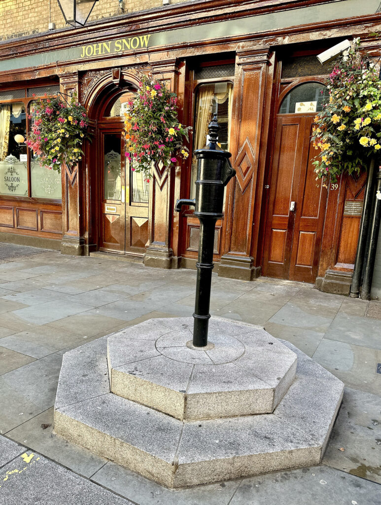 John Snow: The Detective Who Solved the Cholera Mystery - AQUILA Blog